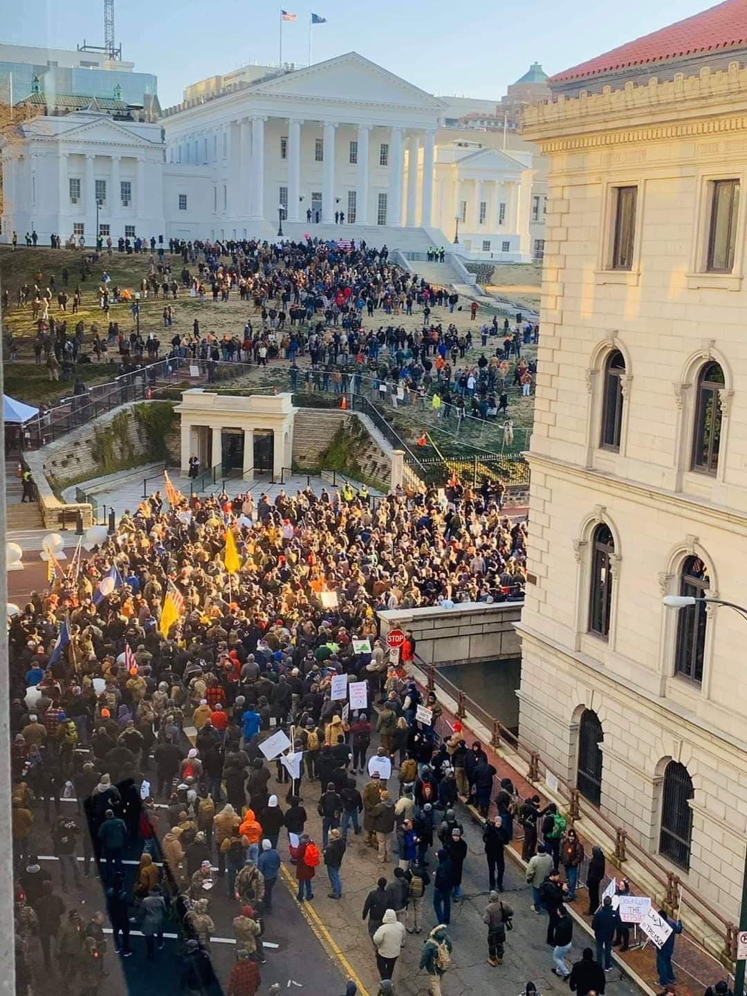 PICTURES: Tens of Thousands of Gun Owners Rally In Richmond